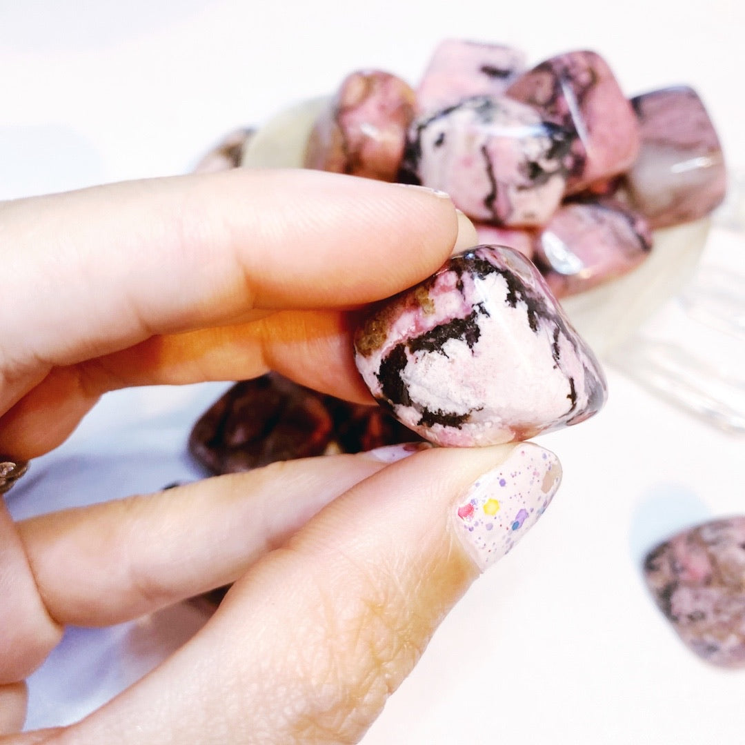 Rhodonite Tumbled Stones – Baltic Mermaid